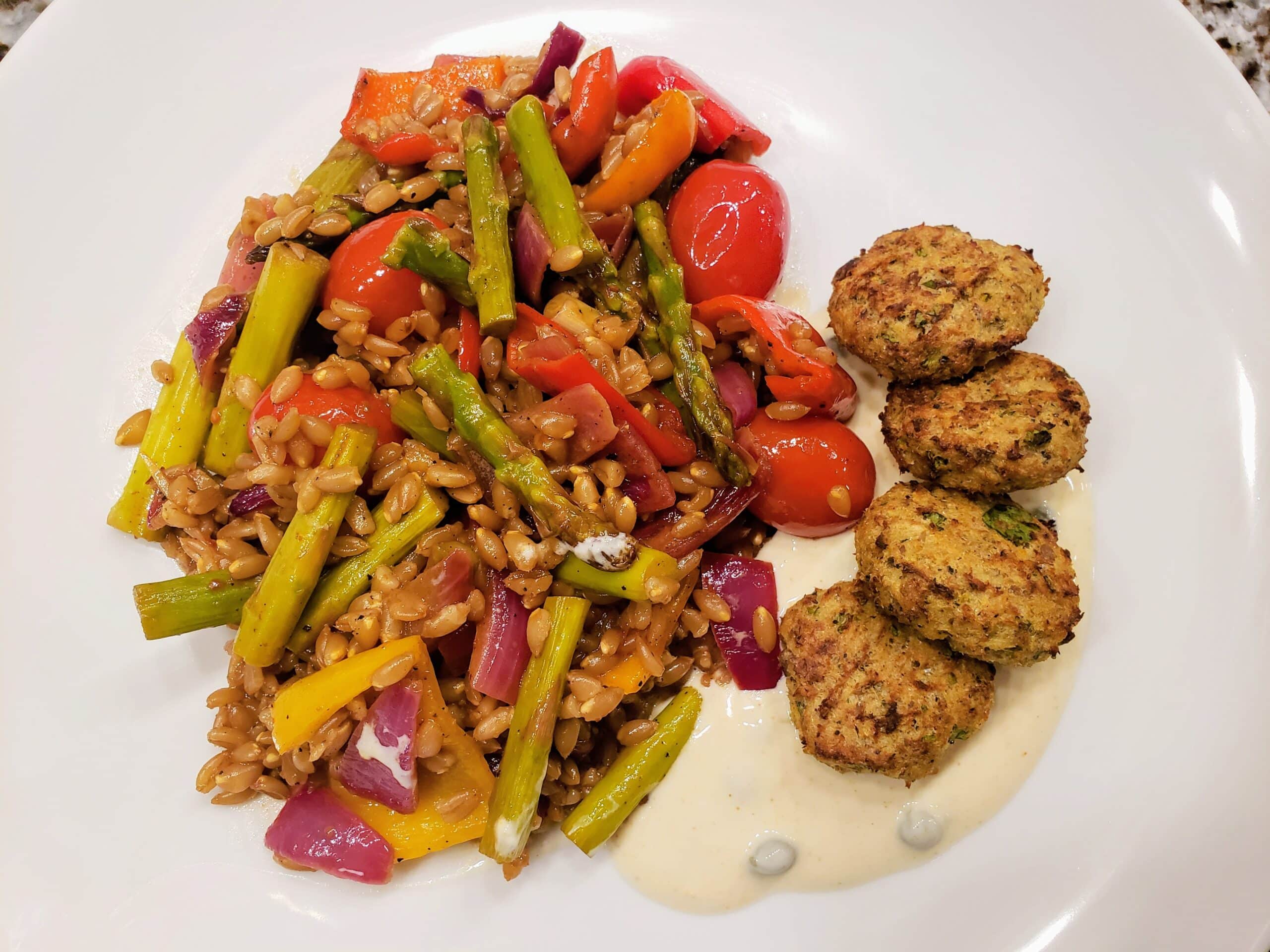 Sardine cakes with spicy yogurt sauce - Cuisine With Me
